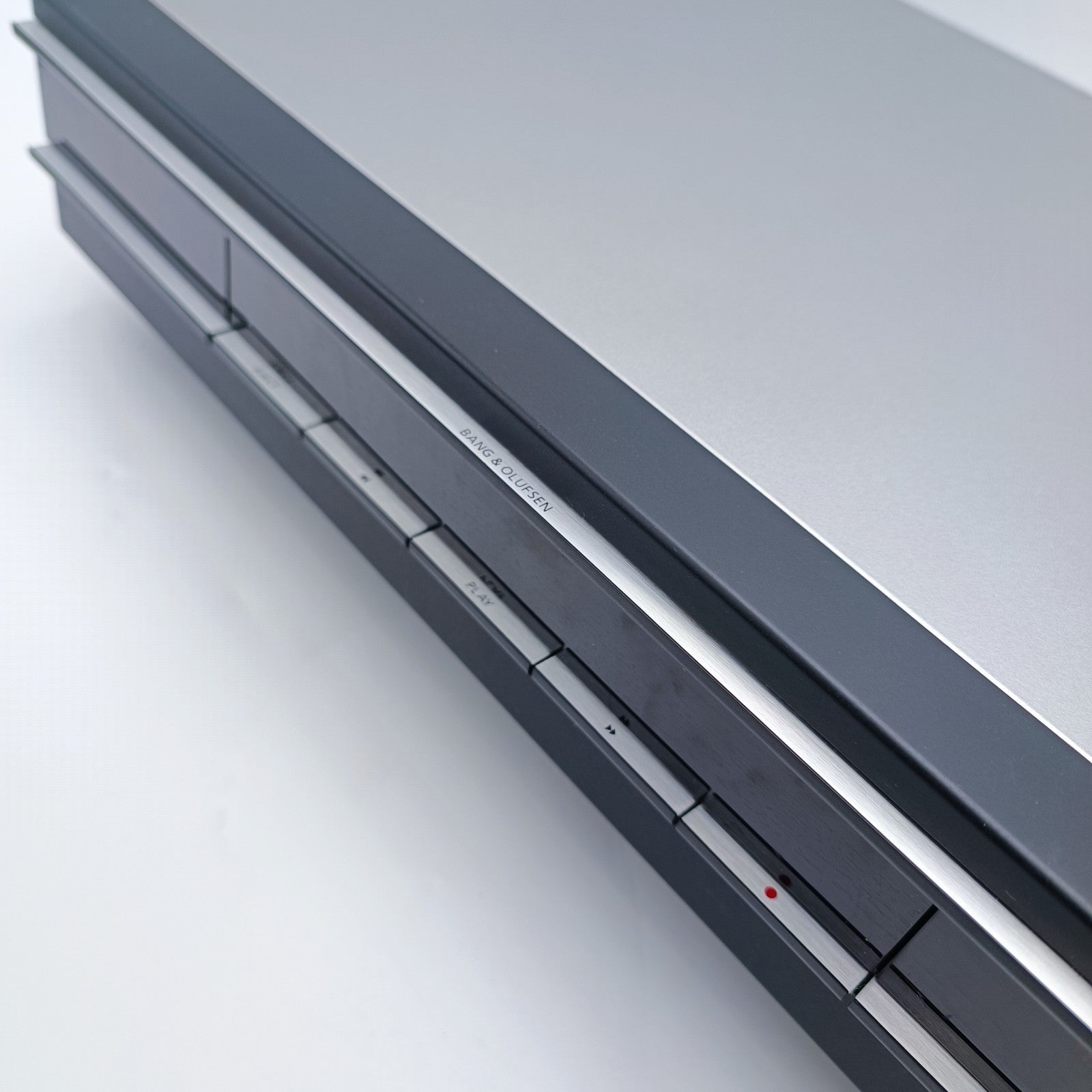 Bang & Olufsen Beocord V8000 Type 4601 VHS Video Tape Recorder 220-240